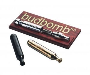 Bud Bomb Original Metal Hand Pipe - My Weed Info